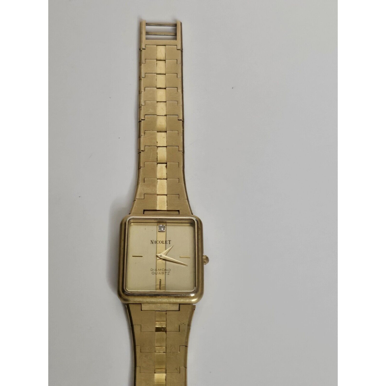 Beautiful Nicolet Ladies Ultra Slim Diamond Quartz Watch New Battery Running Watches