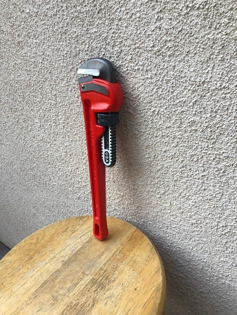 Supreme pipe wrench store
