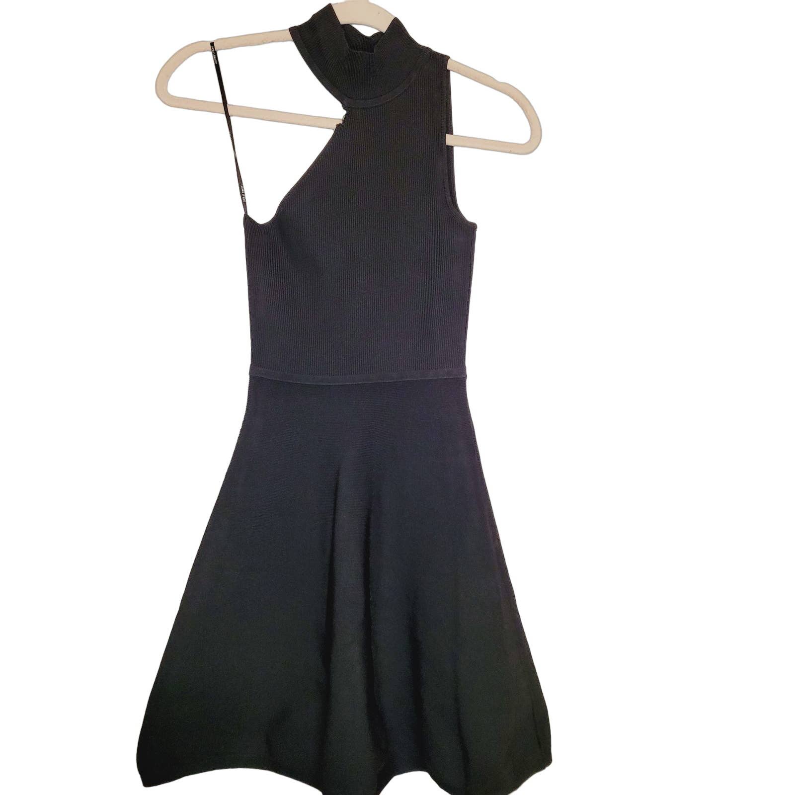 Cushnie Et Ochs One Shoulder Dress With Twisted Strap Online