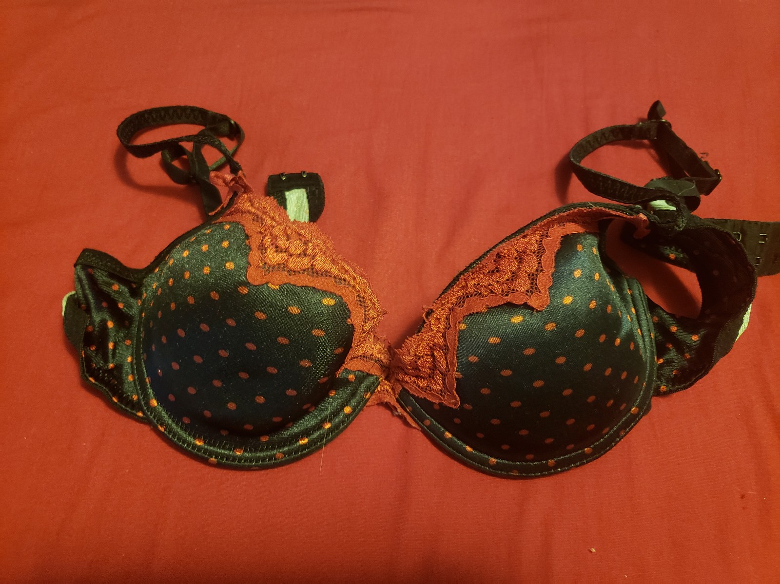 Candies bra store