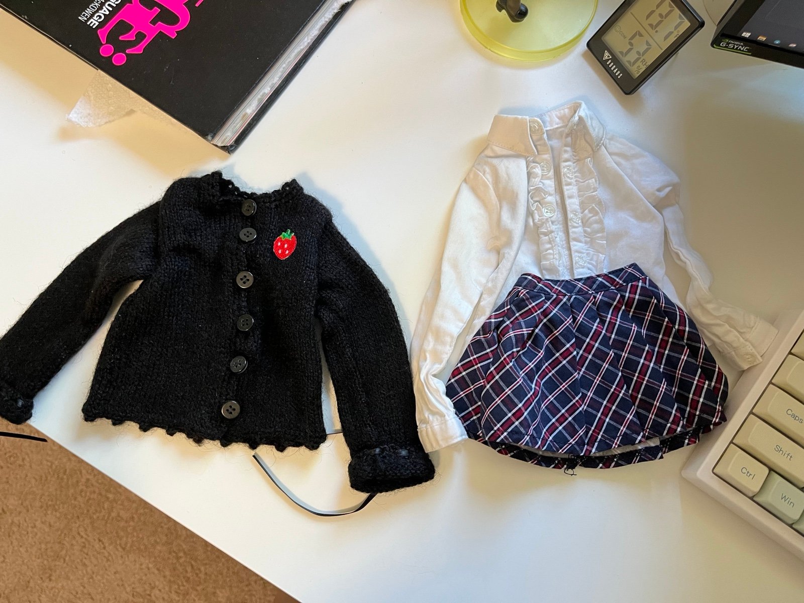 Dollfie clothes store