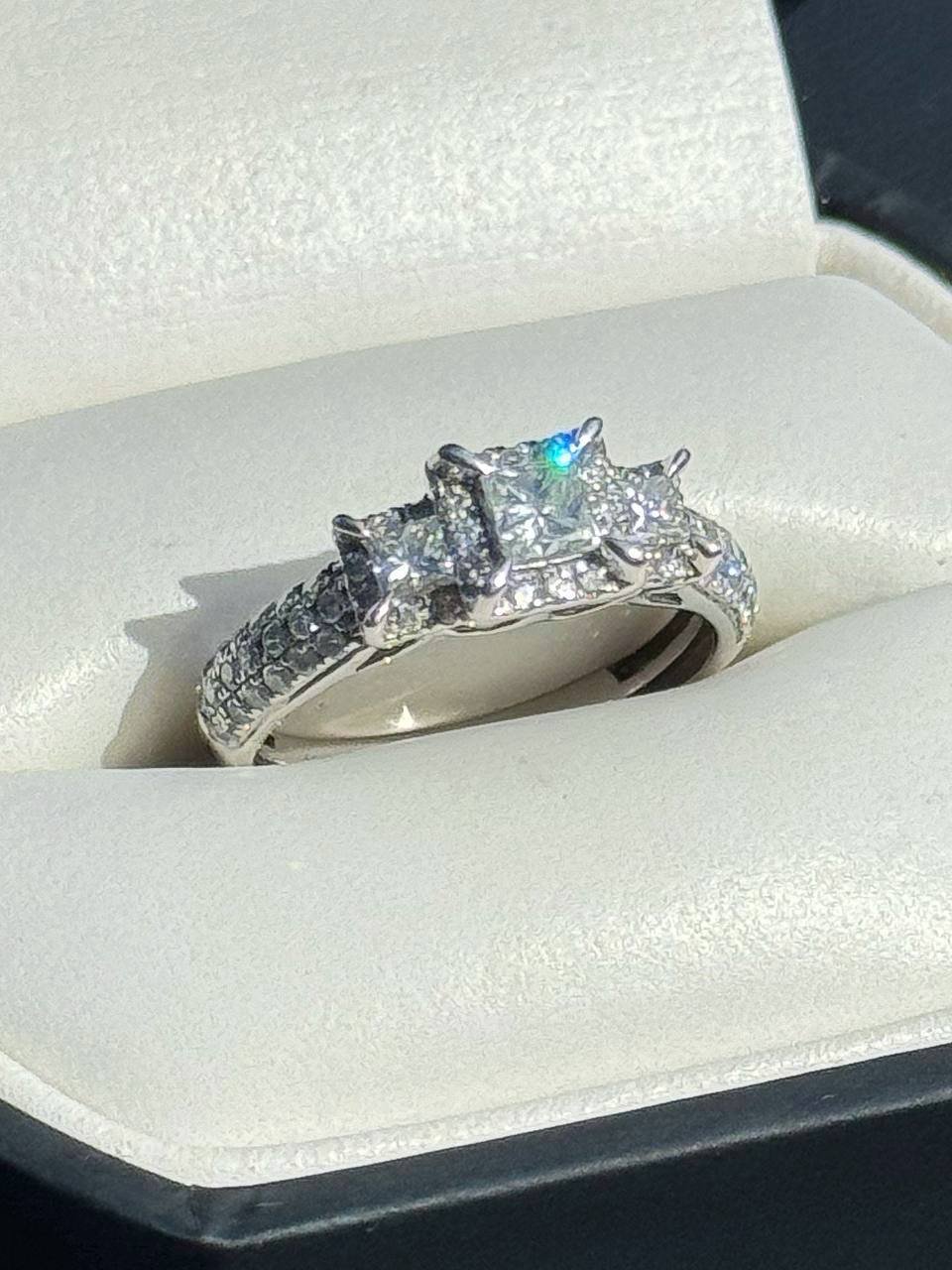 Kay jewelers three stone diamond ring store