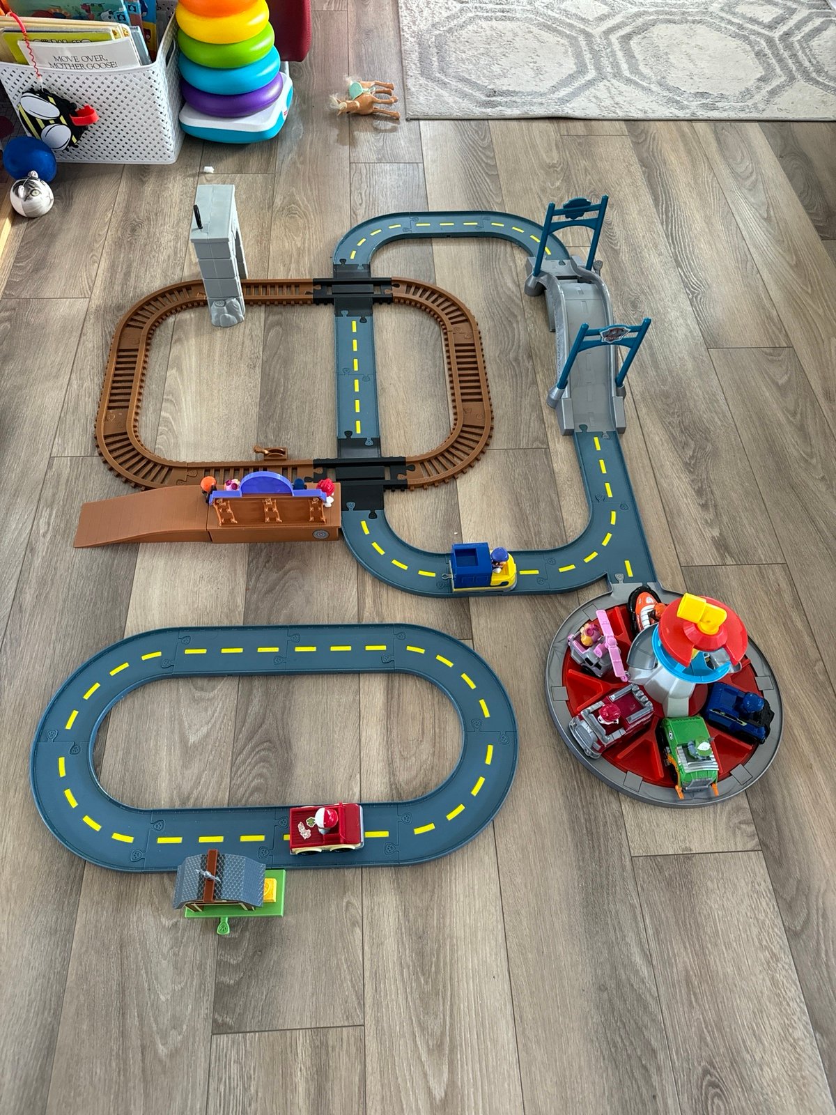 Paw patrol deals track sets Remote