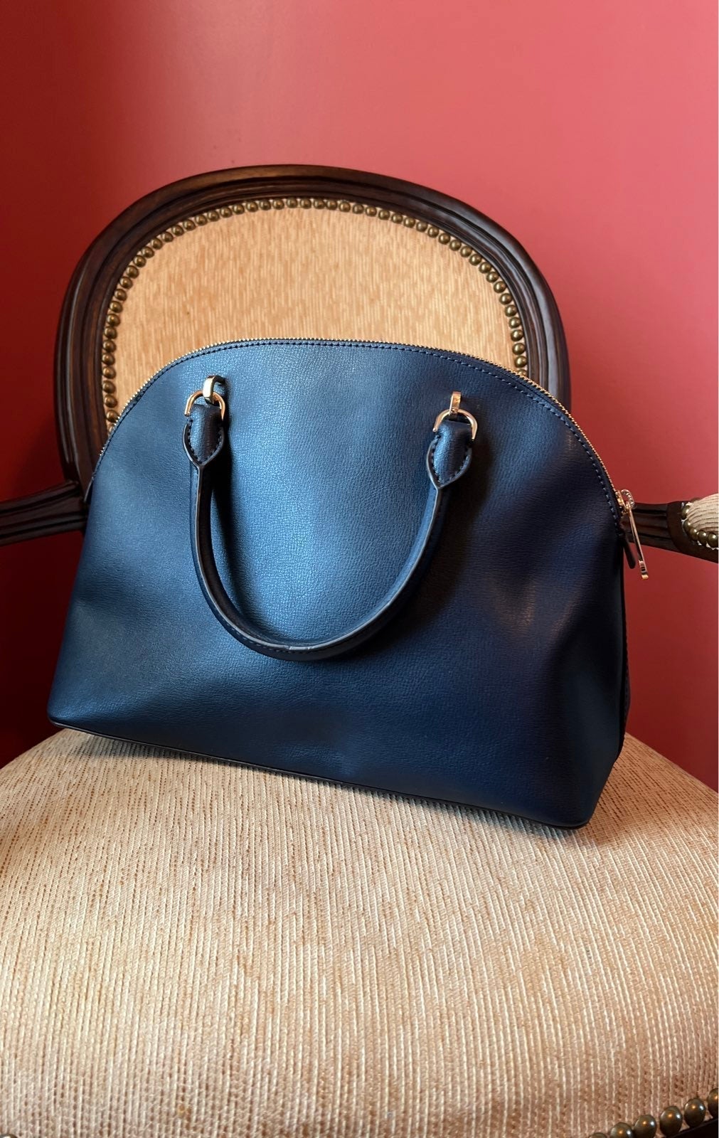Michael Kors Emmy Saffiano Dome CROSSBODY New with sell Tags