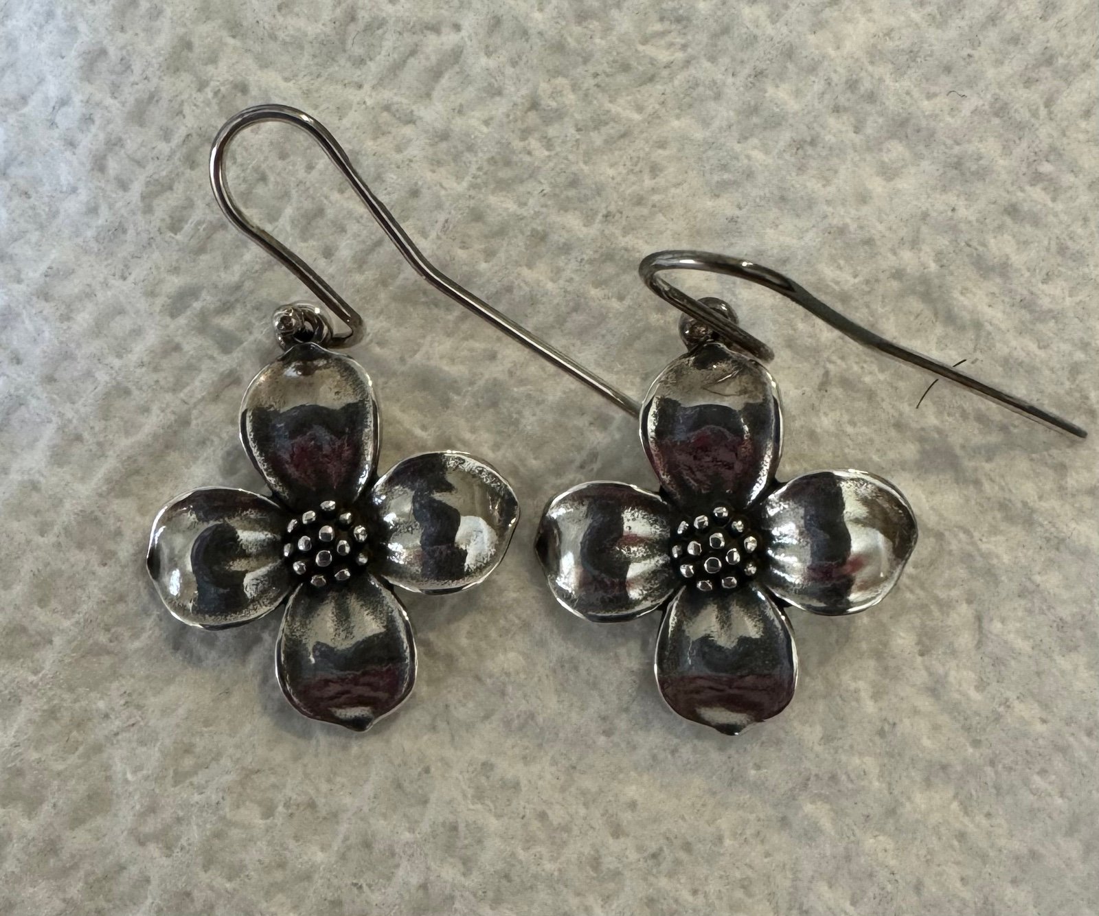 James Avery Retired Dogwood Flower Earrings Earhooks Earrings