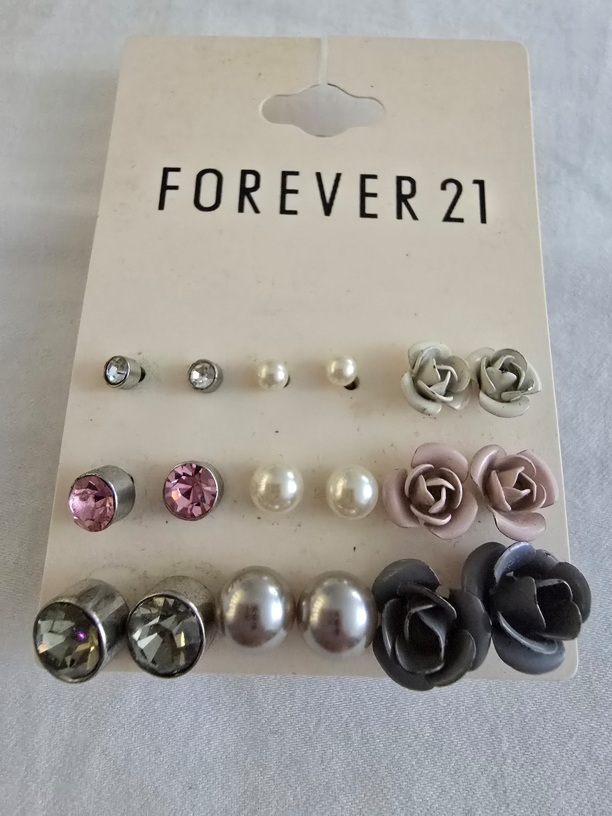 Forever 21 pearl earrings store