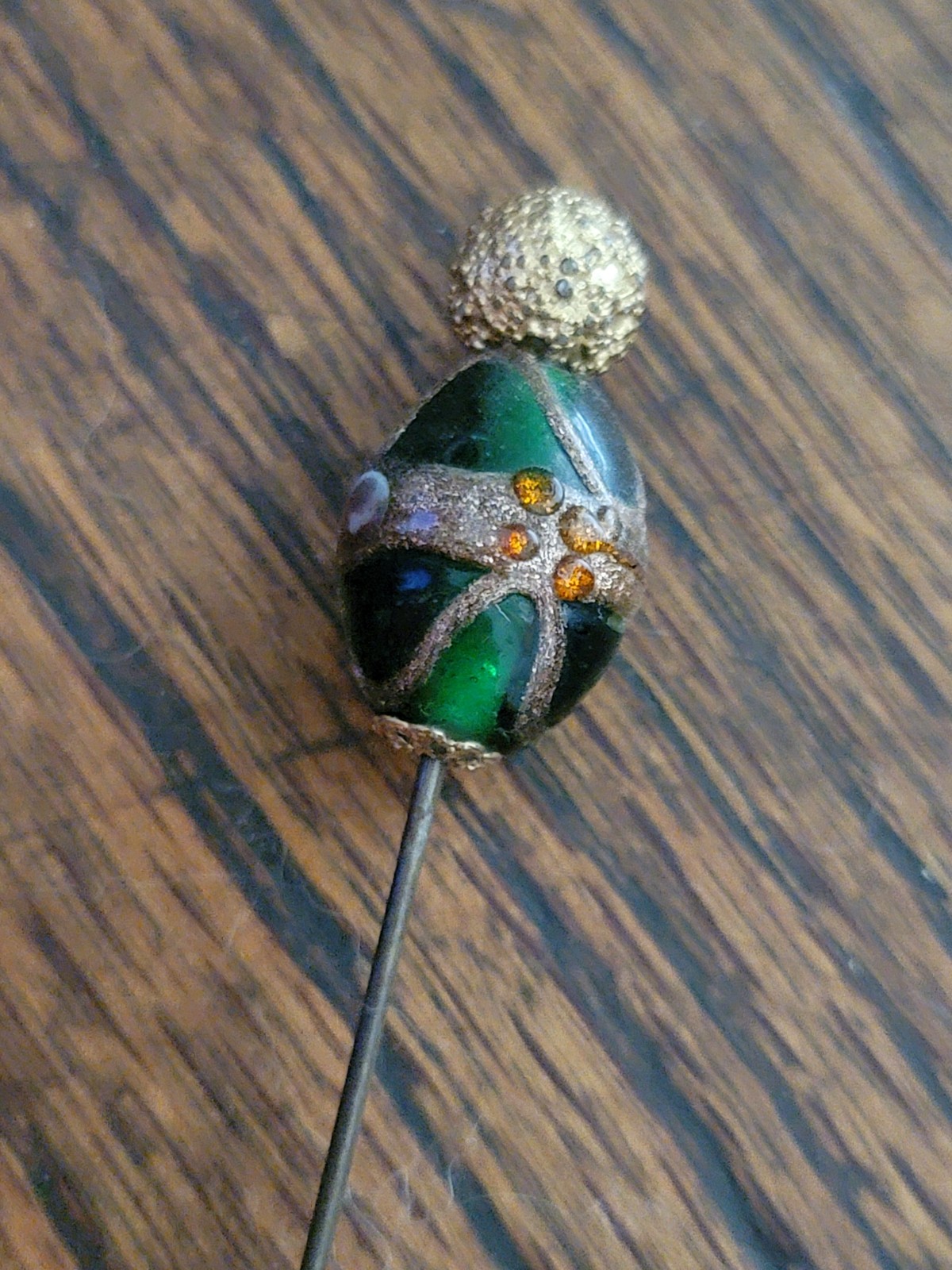 Vintage green glass vintage hat pin Brooch
