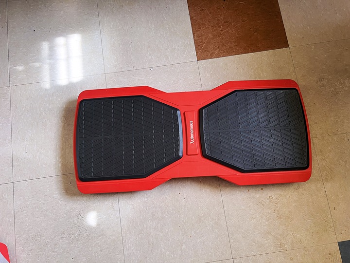 Autonomous flow board store