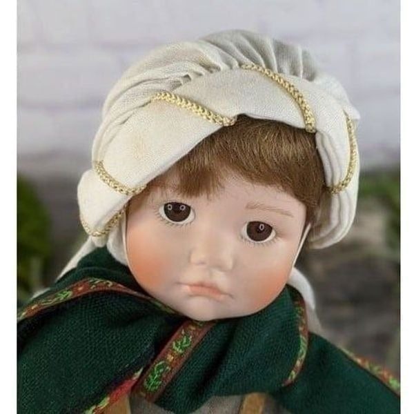 The Little Drummer Boy Ashton Drake Galleries Porcelain Doll w Motion Music