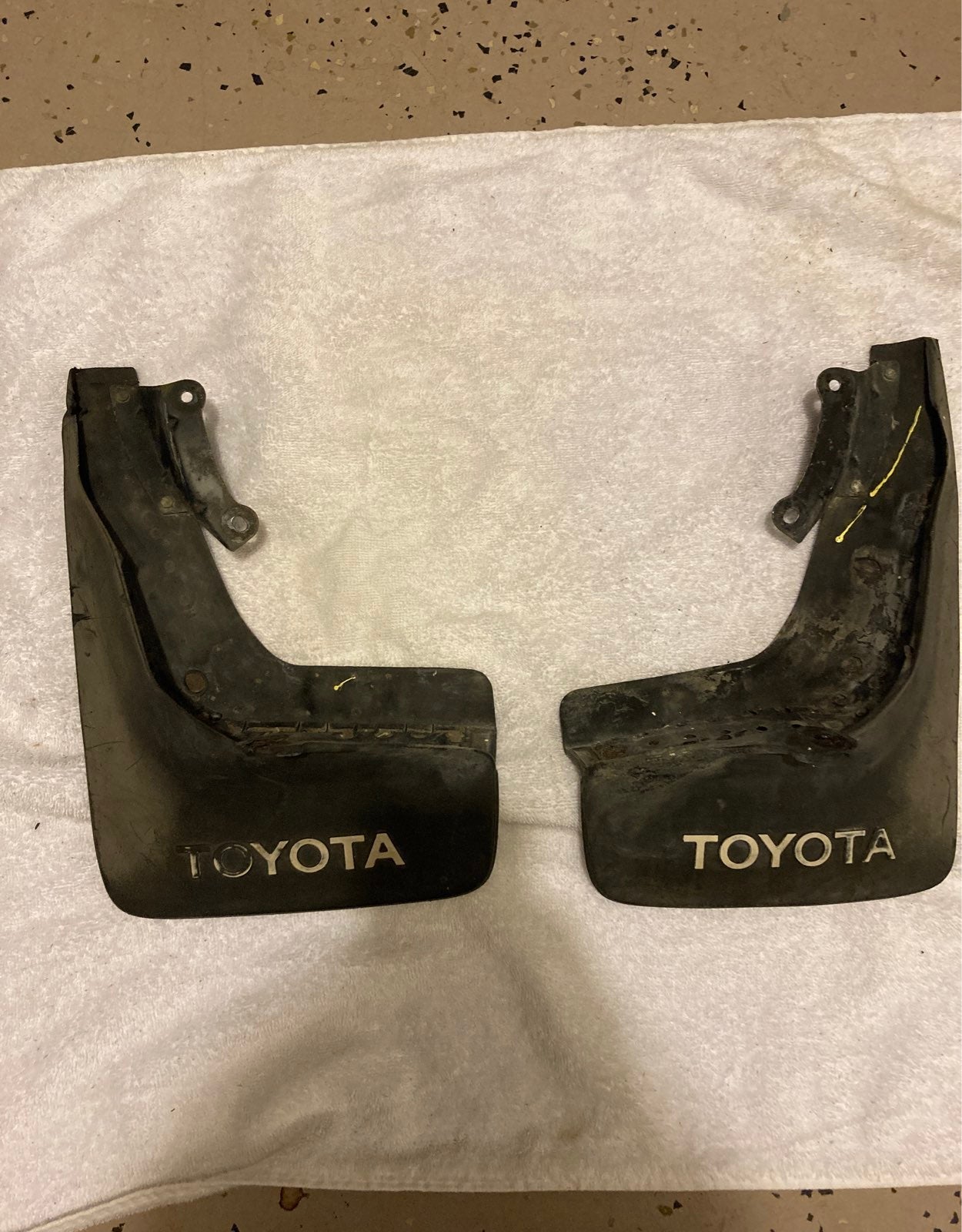 Ae86 mud flaps store