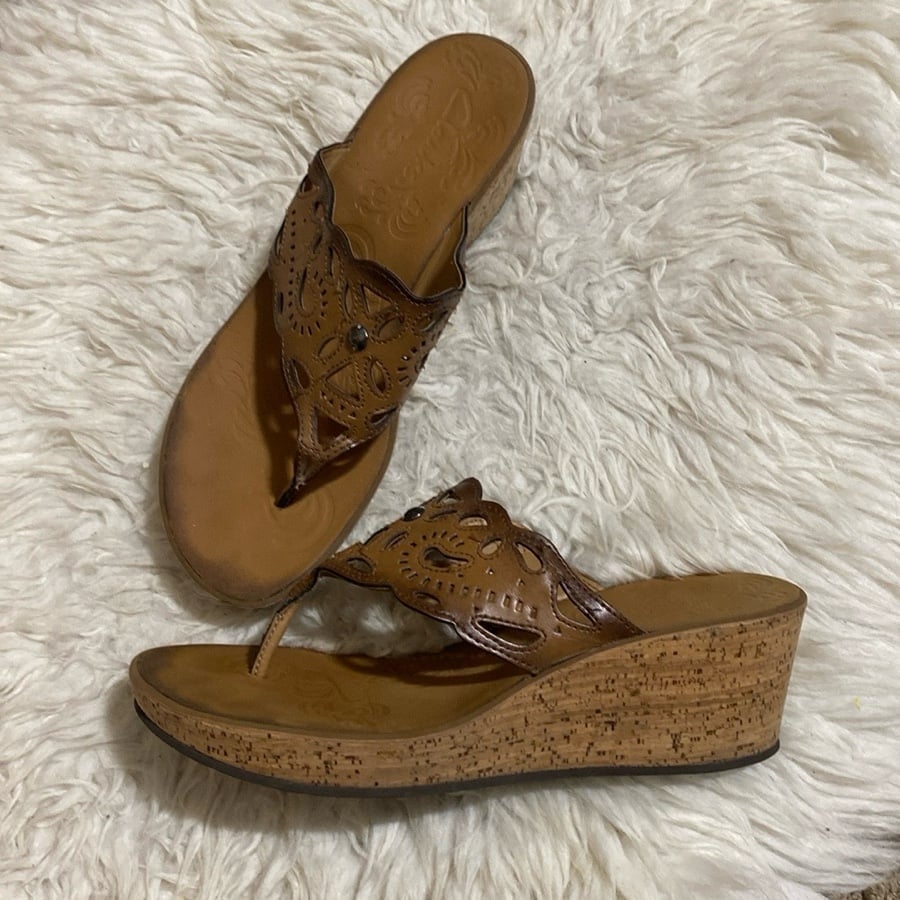 Clarks Memory Foam Sandals Mercari